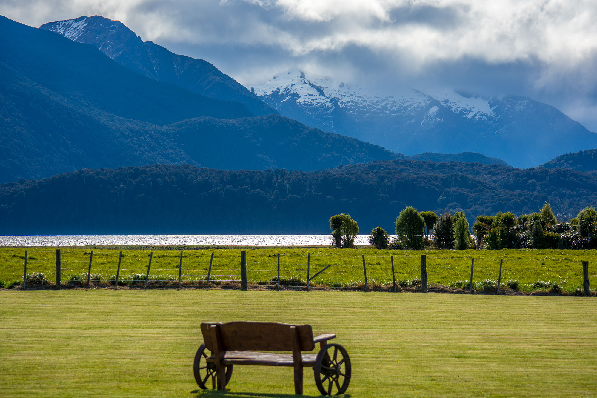 Your Hosts - Lake Crest Lodge